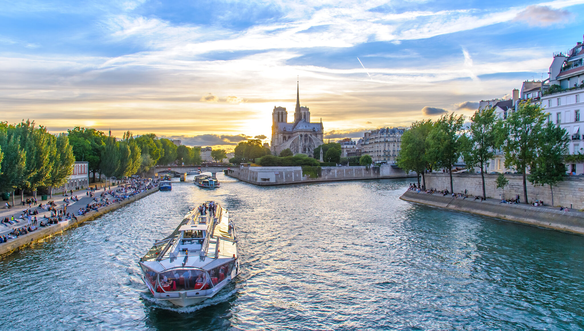 Comment passer la Saint-Valentin dans la ville de l'amour ? French Side ...